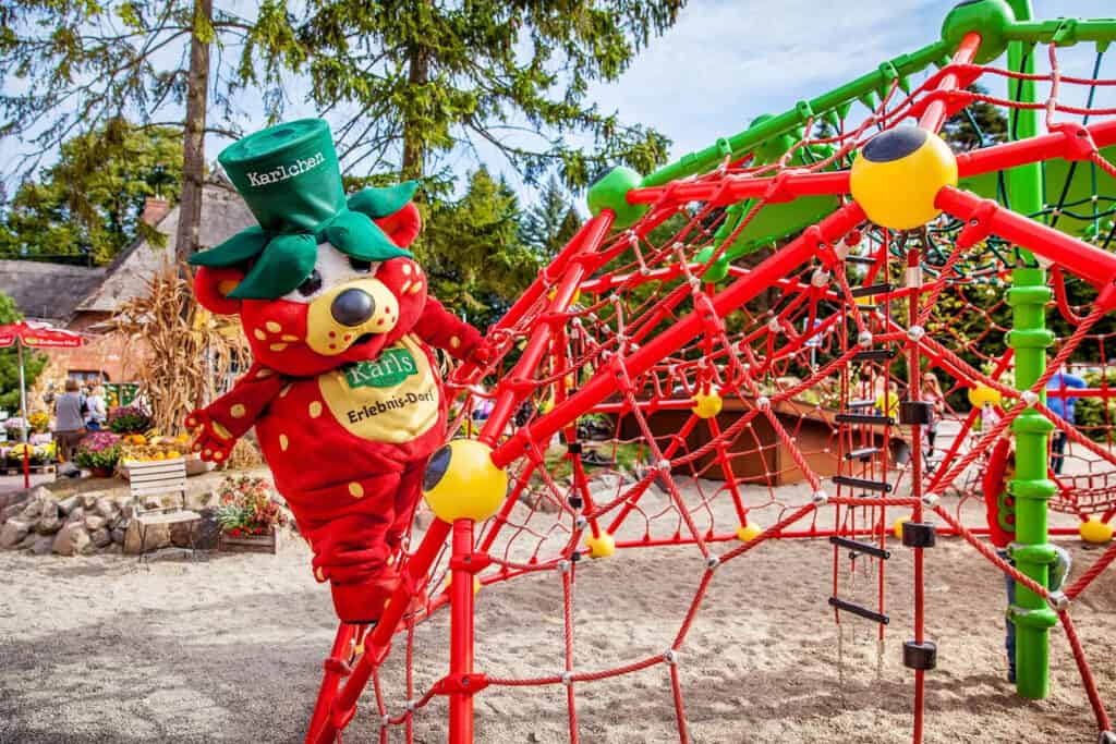 Karls Erlebnis-Dorf Warnsdorf - Freizeitpark in Ratekau / Schleswig ...